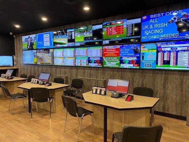 Why Work For Us? – Dave Pluck Bookmakers