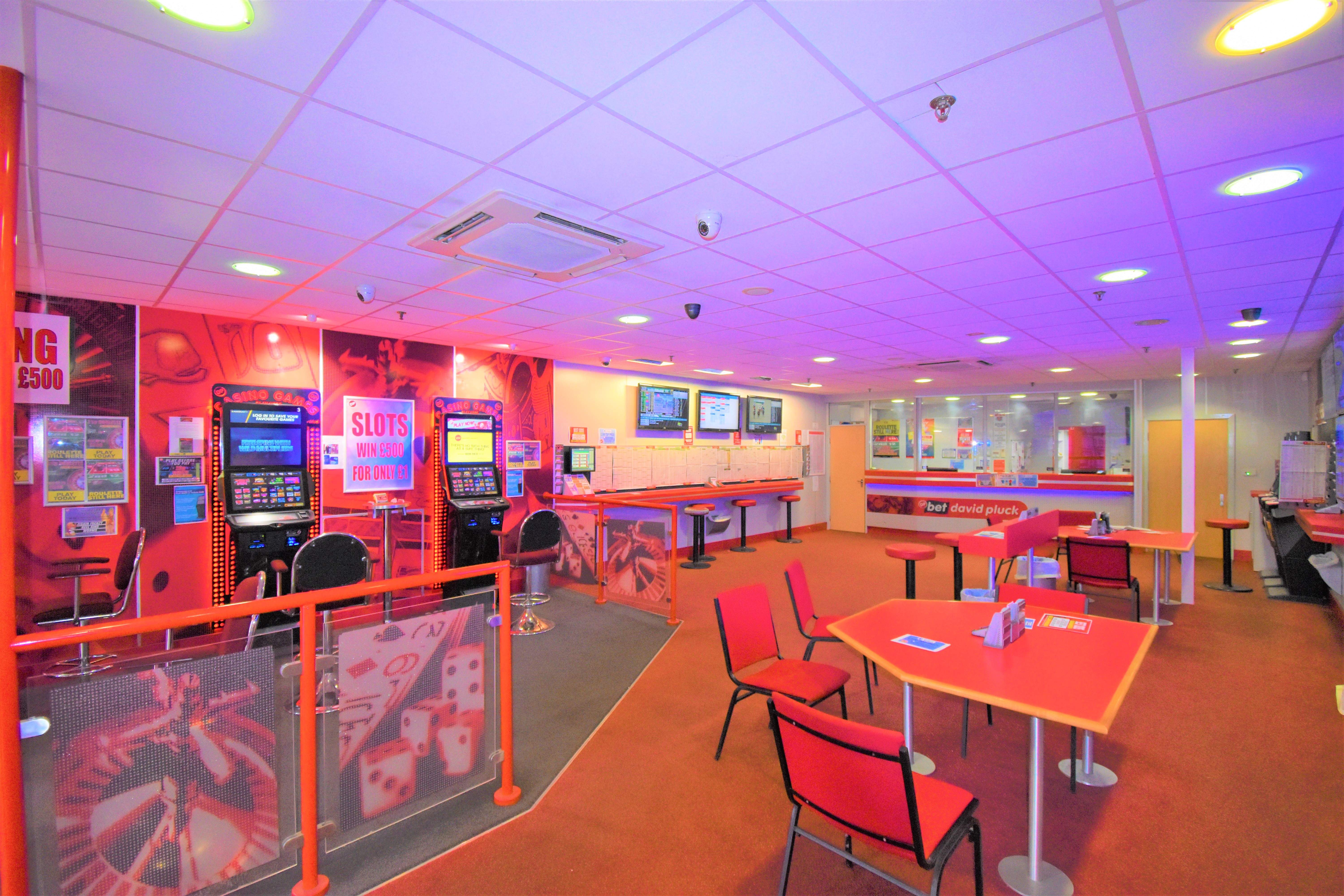 Unit 4, Westbrook Centre, Warrington, WA5 8UG – Dave Pluck Bookmakers