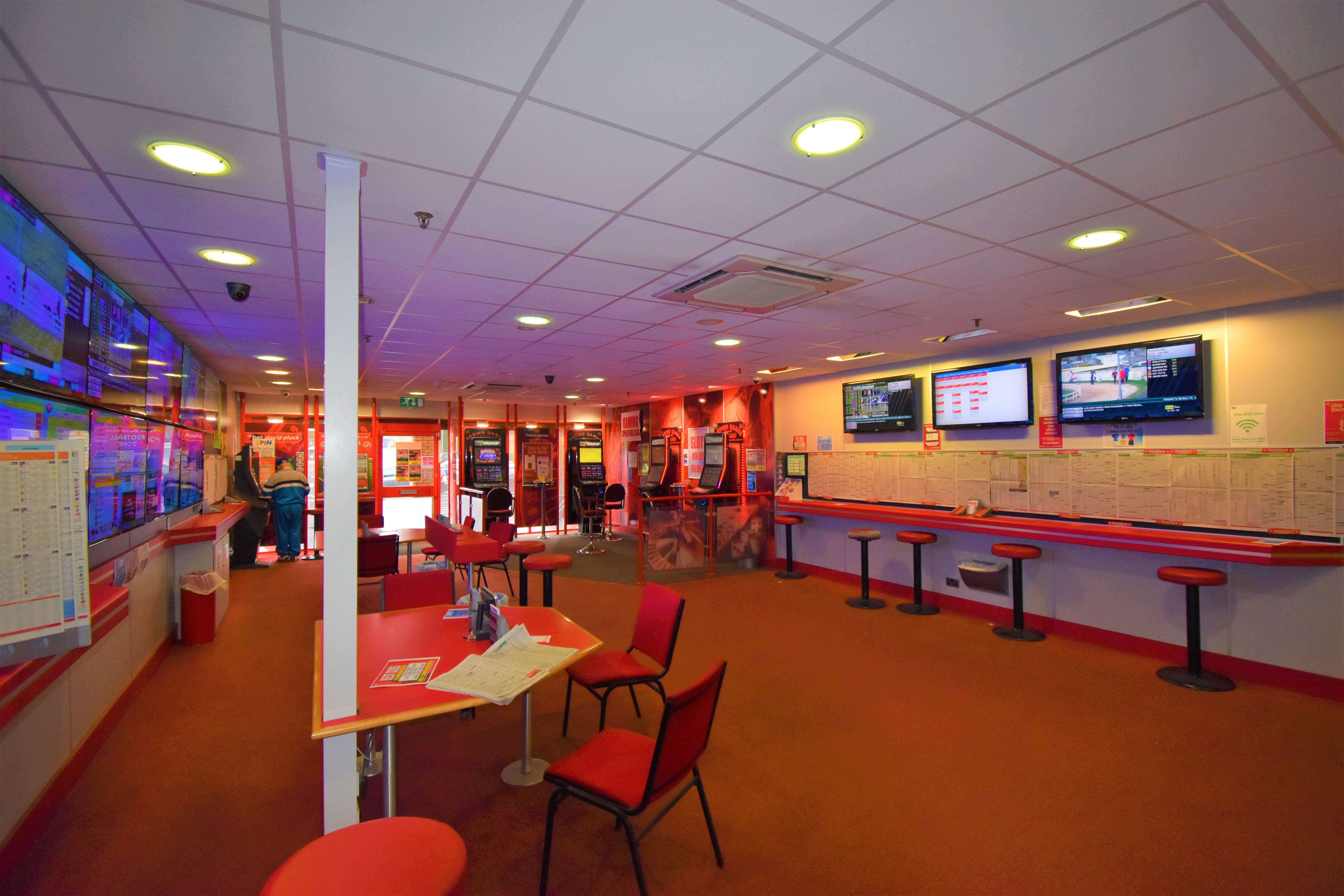 Unit 4, Westbrook Centre, Warrington, WA5 8UG – Dave Pluck Bookmakers