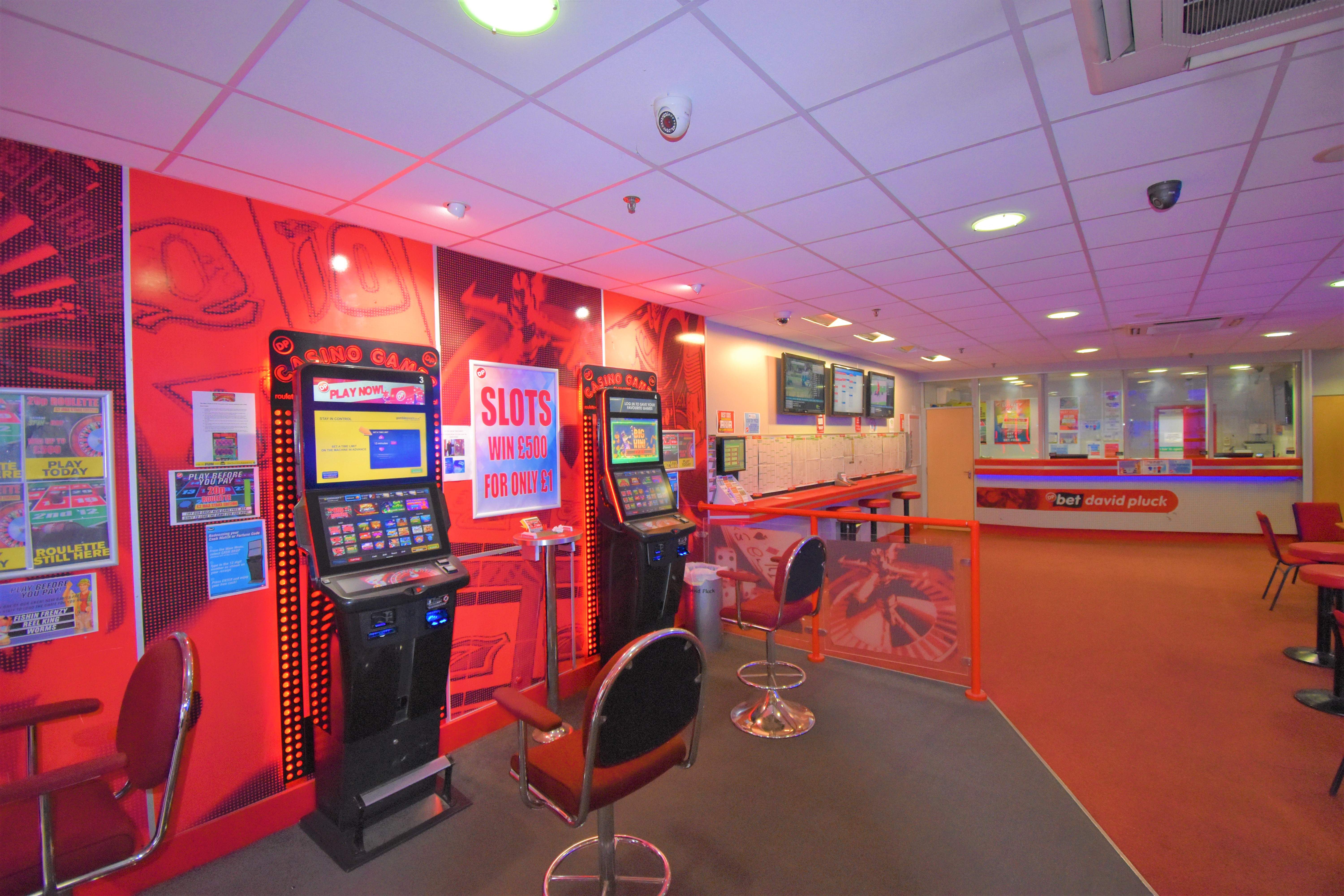 Unit 4, Westbrook Centre, Warrington, WA5 8UG – Dave Pluck Bookmakers