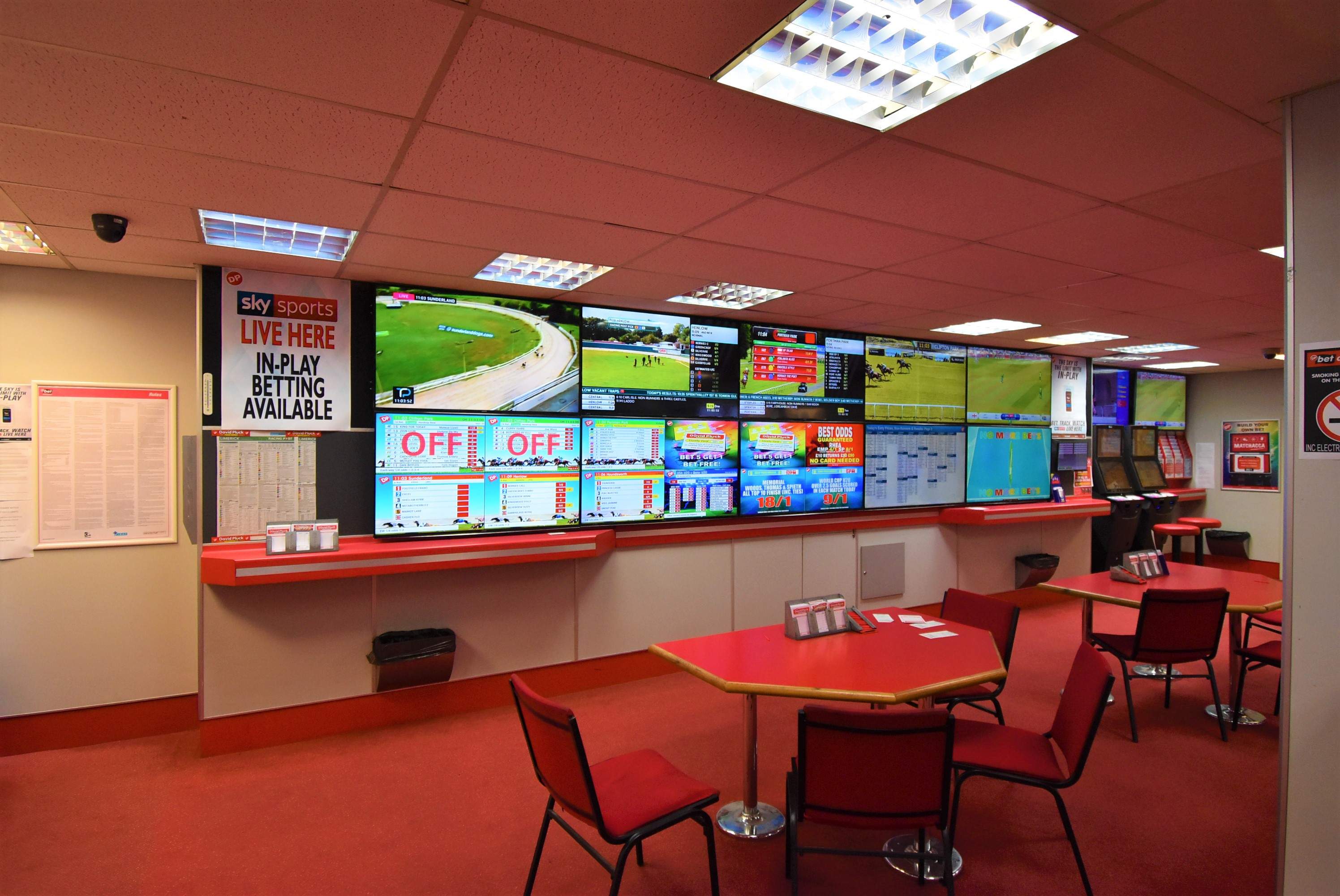 44/6 Northgate, Blackburn, BB2 1JL – Dave Pluck Bookmakers