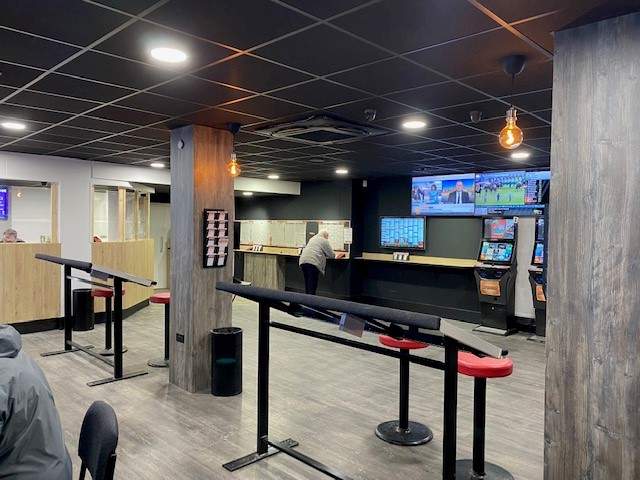 Why Work For Us? – Dave Pluck Bookmakers